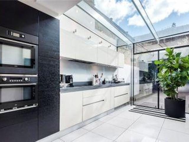 6 Bedrooms Town house for rent in South Terrace, London SW7