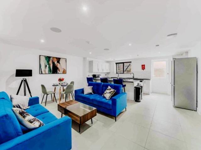 6 Beds 0 Baths