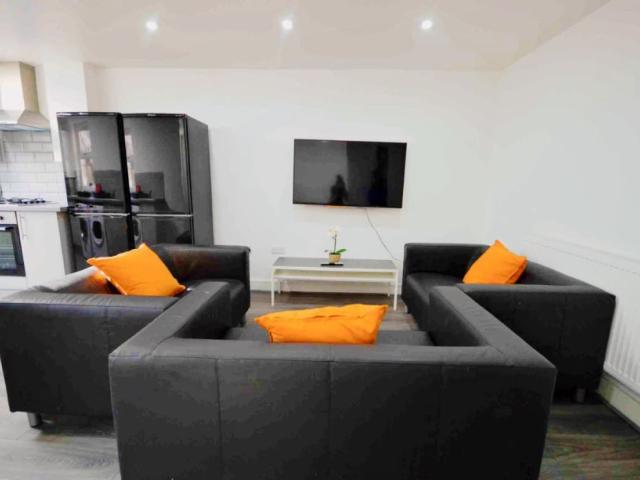6 Beds 0 Baths