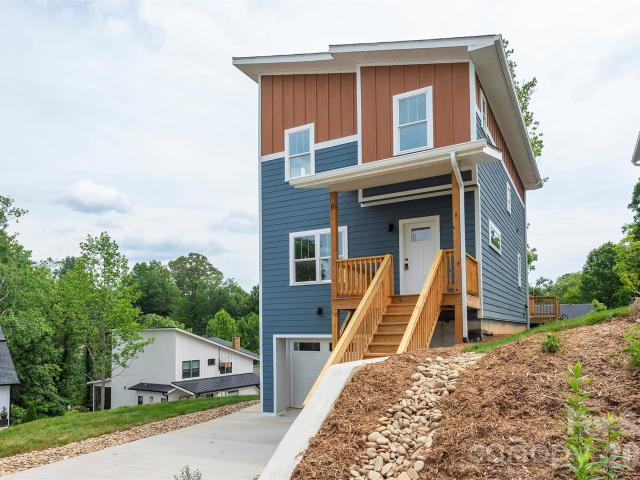 6 Berry Crest Lane