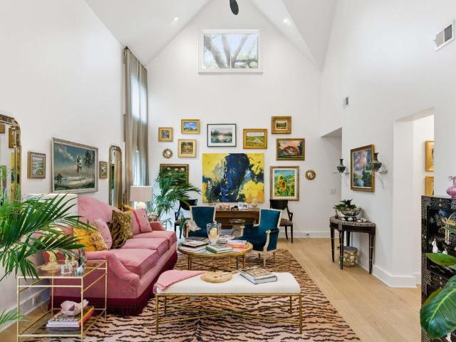 6 Beverly Road