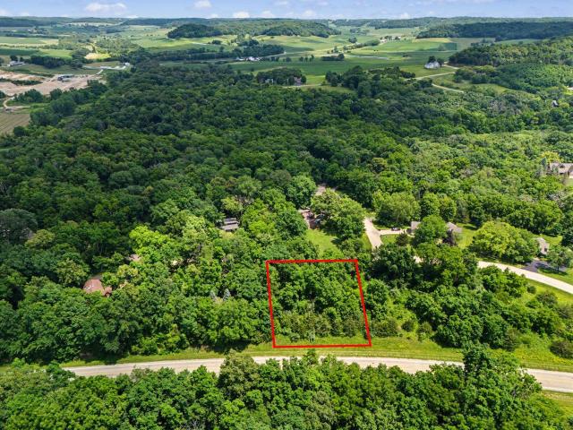 6 Black Oak Trail