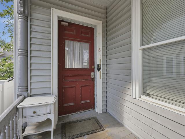 6 Blake Street