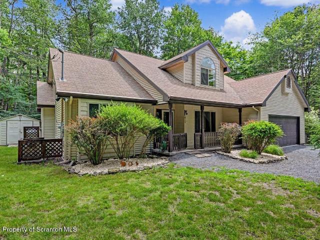 6 Blue Jay Lane