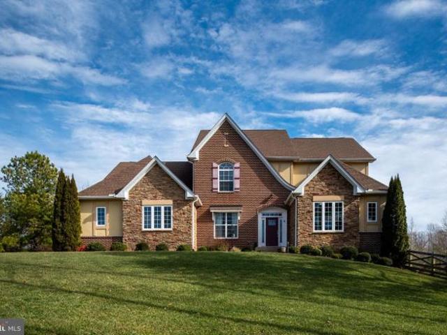 6 Boxwood Ct, Stafford, VA 22556