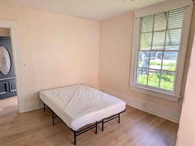 6 BR in Macon