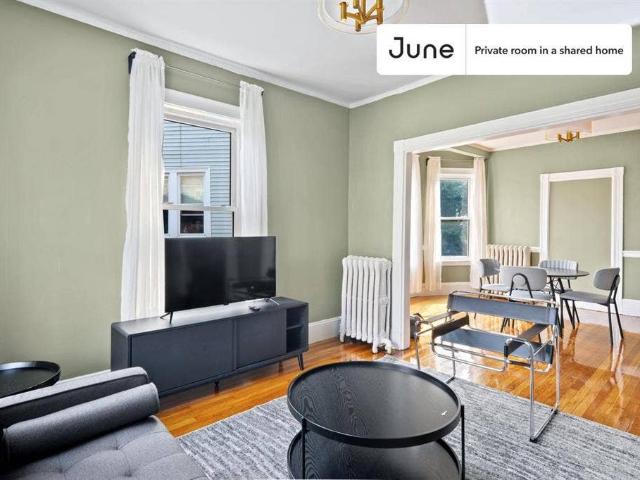 6 BR in Boston