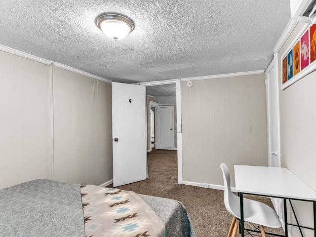 6 BR in Colonial Heights