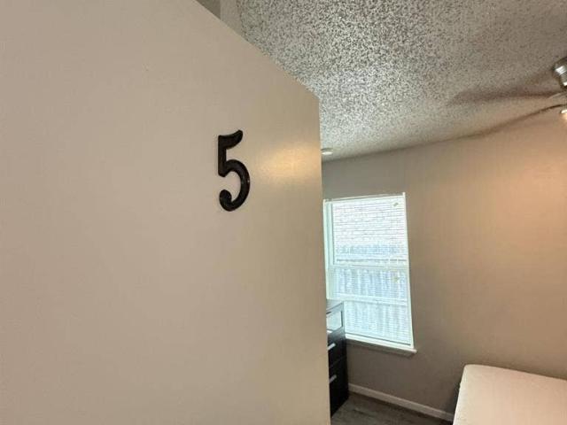 6 BR in San Antonio