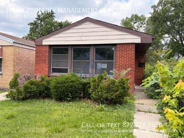 6 BR, 1.5 BA Apartment 11268 S Bishop St, Chicago, IL 60643