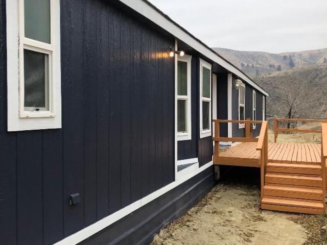 6 Br, 2 bath, Single Family 2414 Number 2 Canyon Rd