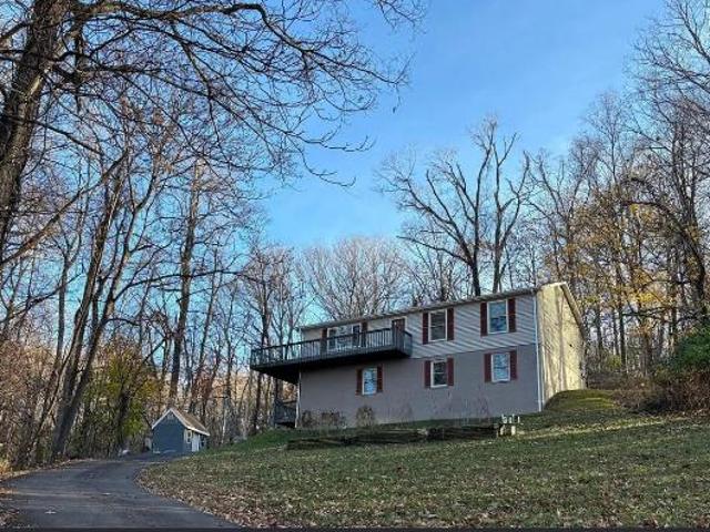 6 Br, 2 bath, Single Family 440 Bluebird Way