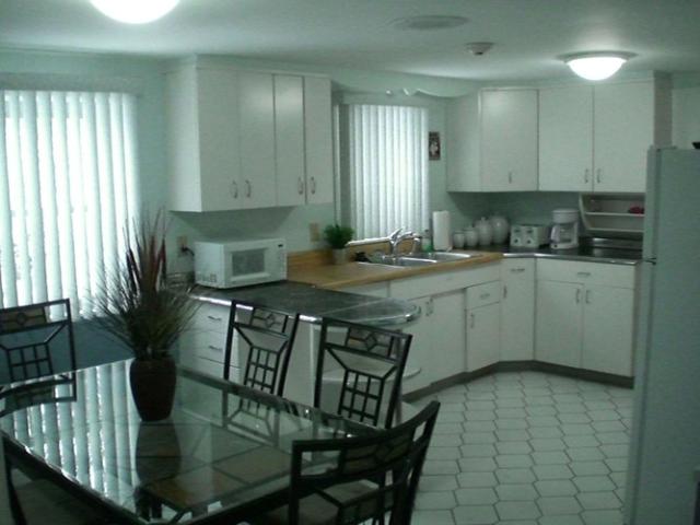 6 BR, 2 BA Apartment 15 Thomas St, Unit Suite A/1, North Providence, RI 02911