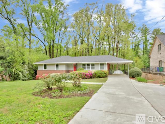 6 BR, 2 BA Apartment 3006 Lavista Ct, Decatur, GA 30033