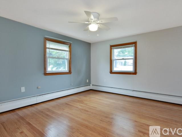 6 BR, 2 BA Apartment 3 Durso Ave, Lawrence, MA 01843