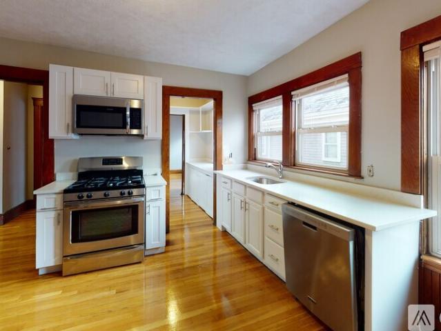 6 BR, 2 BA Apartment 72 74 Harlow St, Unit #74, Arlington, MA 02474