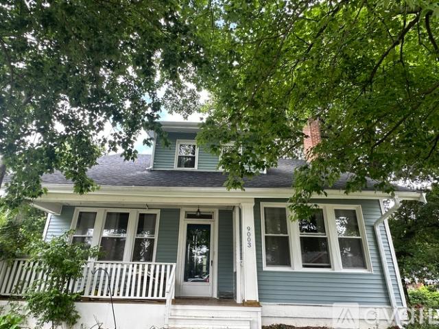 6 BR, 2 BA Apartment 9003 Lackland Road, Overland, MO 63114