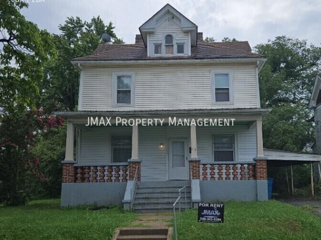 6 BR, 2 BA Apartment 910 Fairfax Ave NW, Roanoke, VA 24016