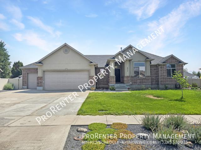 6 BR, 3.5 BA Apartment 1911 S 1485 W, Syracuse, UT 84075