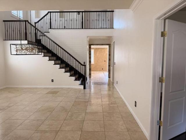 6 Br, 3 bath, Single Family Home 506 Rio Del Mar