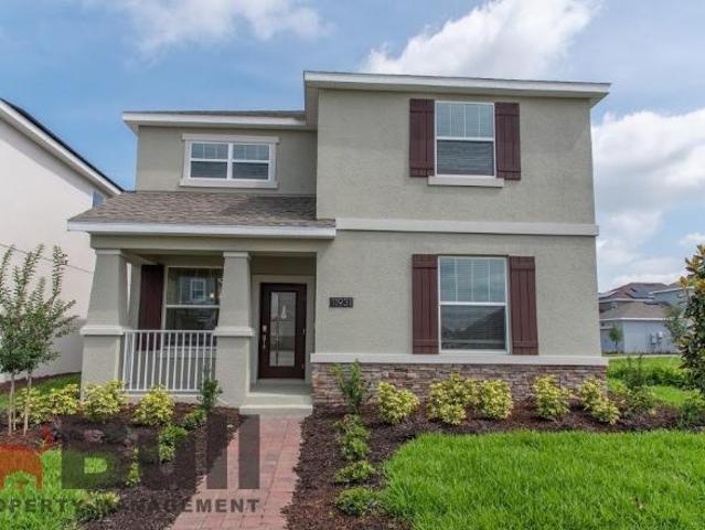 6 Br, 3 bath, Single Family 11931 Hometown Place