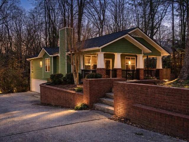 6 Br, 3 bath, Single Family 2468 Hogan Road