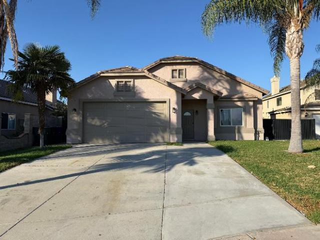 6 Br, 3 bath, Single Family 4667 Chamber St
