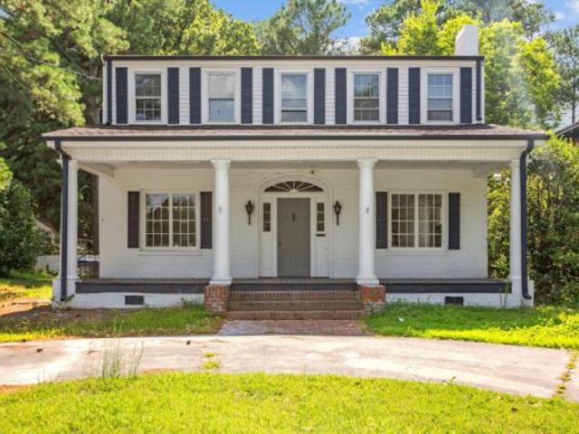6 Br, 3 bath, Single Family 620 Falls Rd
