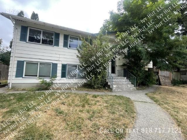 6 Br, 3 bath, Single Family 8629 Yakima Ave