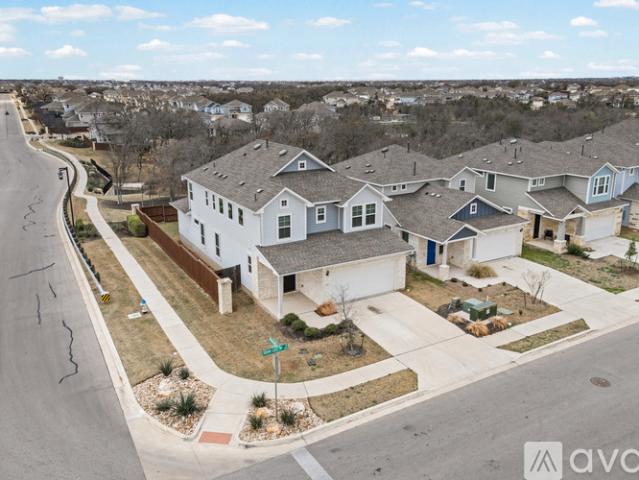 6 BR, 3 BA Apartment 101 Stone Cyn Dr, Andice, TX 78628