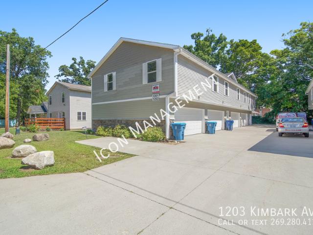 6 BR, 3 BA Apartment 1203 Kimbark Ave, Kalamazoo, MI 49006