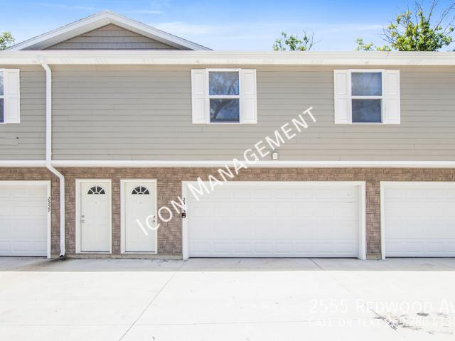 6 BR, 3 BA Apartment 2555 Redwood Ave, Kalamazoo, MI 49006