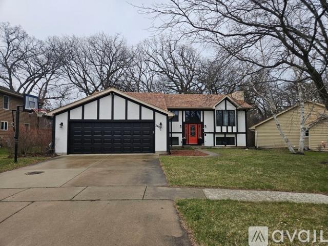 6 BR, 3 BA Apartment 34131 Homestead Rd, Gurnee, IL 60031