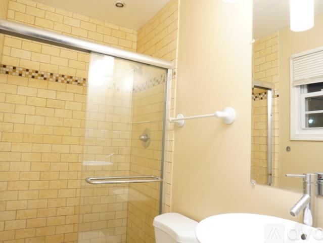 6 BR, 3 BA Apartment 3314 Nevius Street, Falls Church, VA 22041