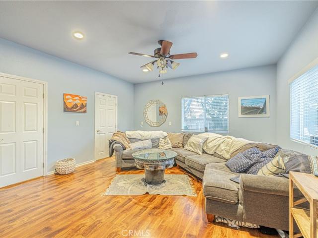 6 BR, 3 BA Apartment 41002 Flagstone Street, Palmdale, CA 93551