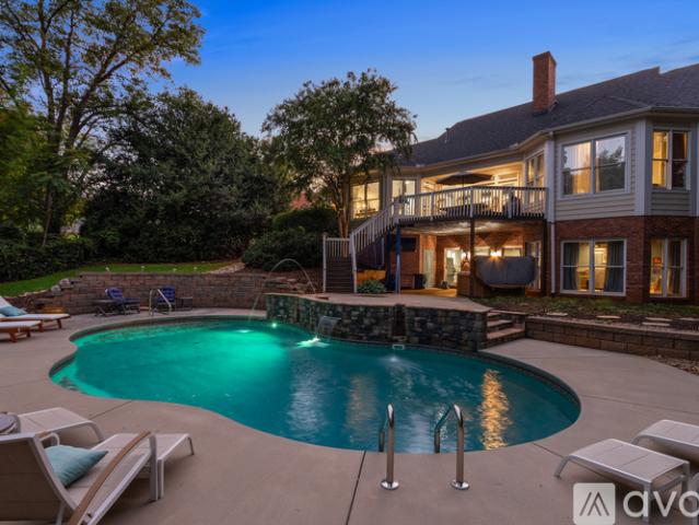 6 BR, 4.5 BA Apartment 219 Sheffield Rd, Greer, SC 29651