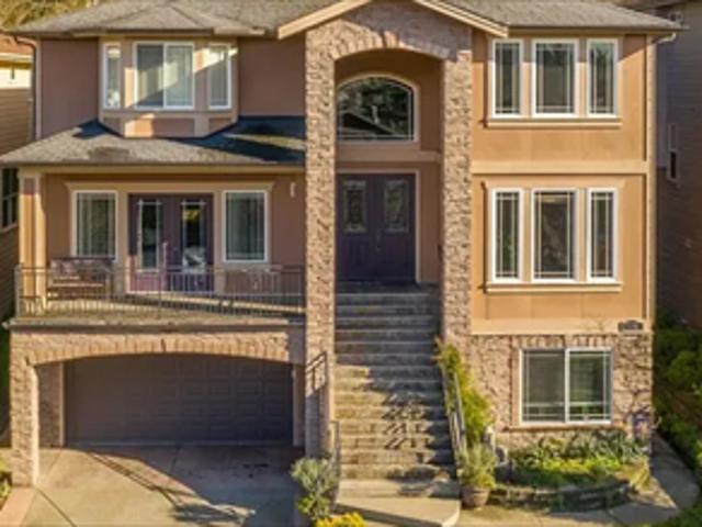 6 BR, 4.5 BA Apartment 33308 42nd Ave SW, Federal Way, WA 98023