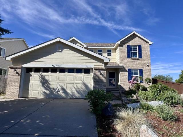 6 Br, 4 bath, Single Family 19308 E Dickenson Pl
