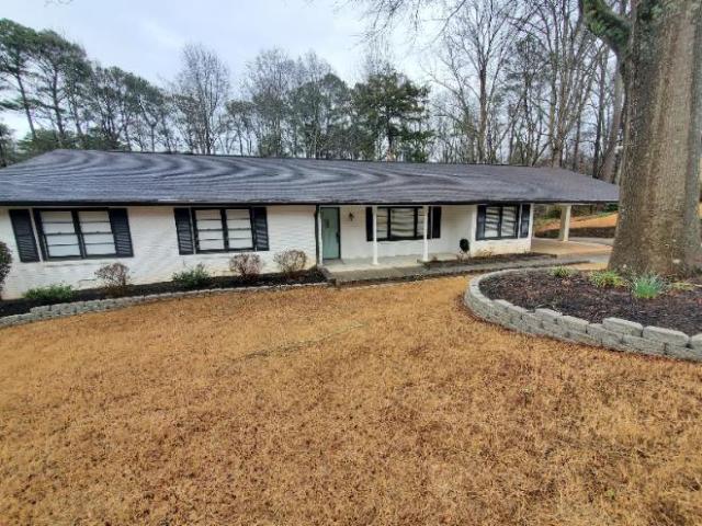 6 Br, 4 bath, Single Family 2449 Robert Nash Court