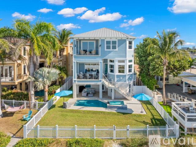 6 BR, 5.5 BA Apartment 10042 Gulf Blvd, Treasure Island, FL 33706