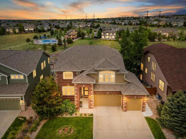 6 Br, 5 bath, Single Family 1048 Orion Way