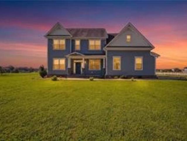 6 Br, 5 bath, Single Family 2537 Number Ten Ln