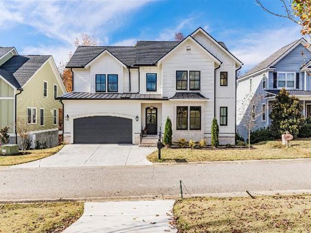 6 Br, 5 bath, Single Family 2051 Egret Cir