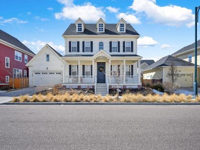 6 Br, 5 bath, Single Family 6063 Chester Way