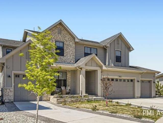 6 Br, 5 bath, Single Family 7623 Copper Sky Ct