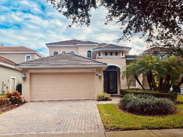 6 Br, 5 bath, Single Family 8132 V?a Bella Notte
