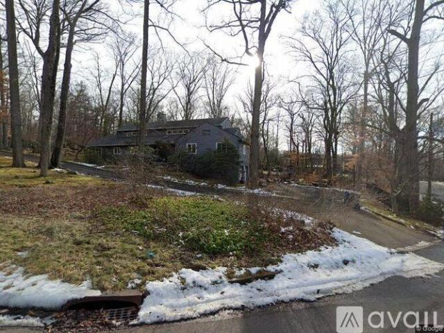 6 BR, 5 BA Apartment 490 Lydecker St, Englewood, NJ 07631
