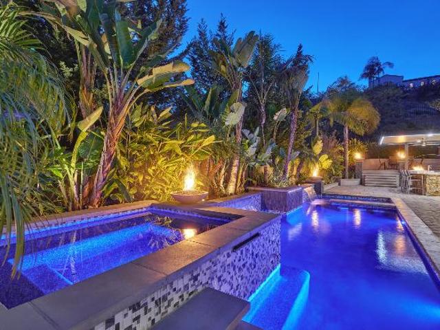 6 Br, 7 bath, Single Family 3615 Corte Claro