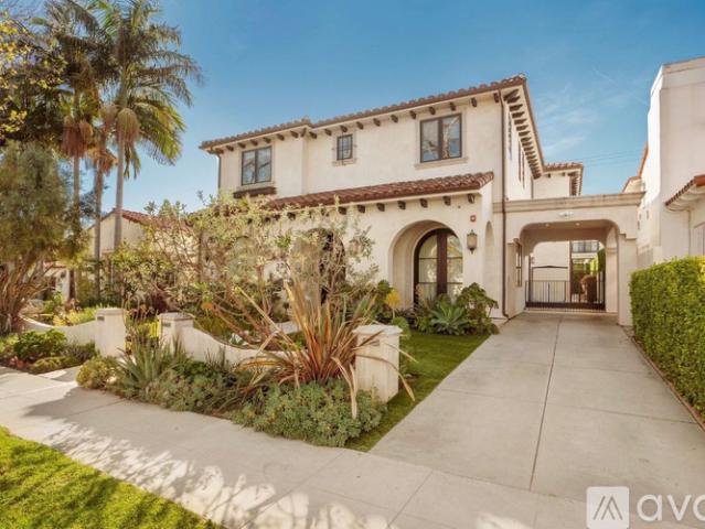 6 BR, 8 BA Apartment 333 S Canon Dr, Beverly Hills, CA 90212