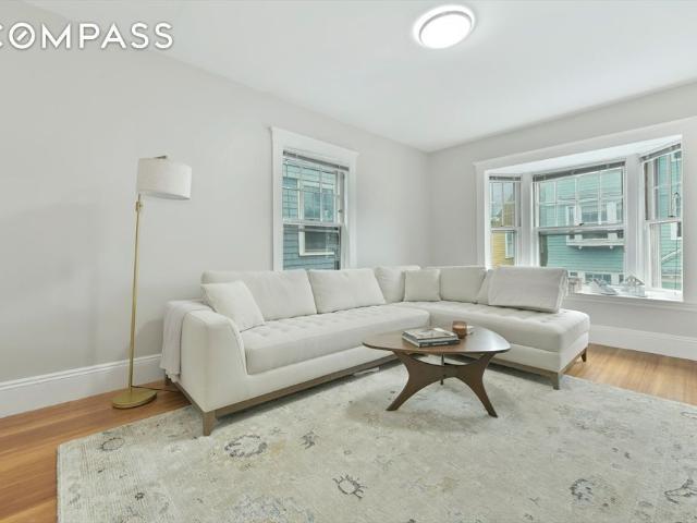 6 Brewer St 2, Cambridge, MA